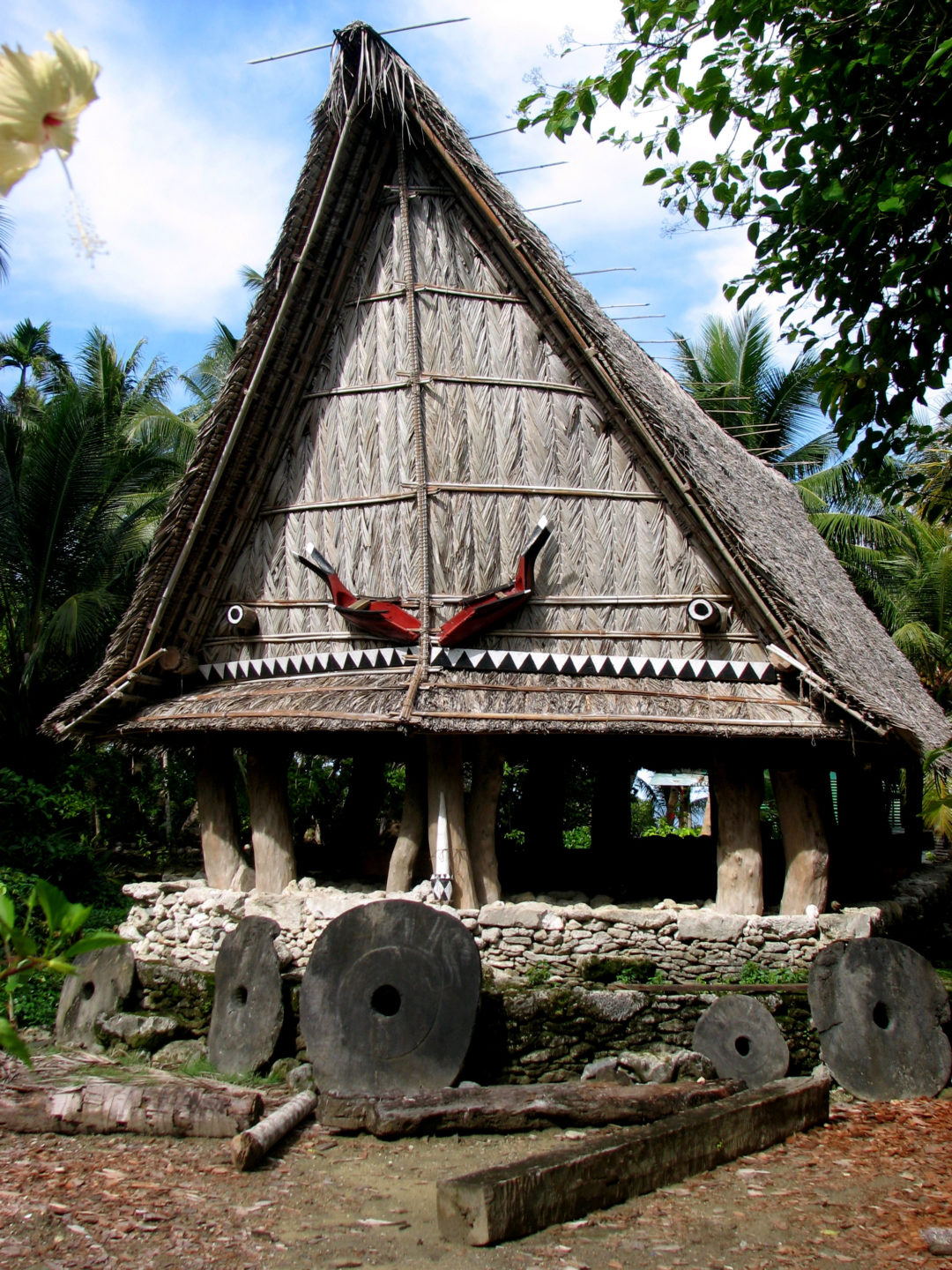 One of the Last Traditional Islands in Oceania with Giant Manta Rays ...