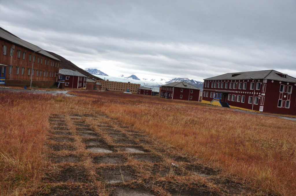 Exploring the High Arctic and Abandoned Soviet Era Mining Towns ...